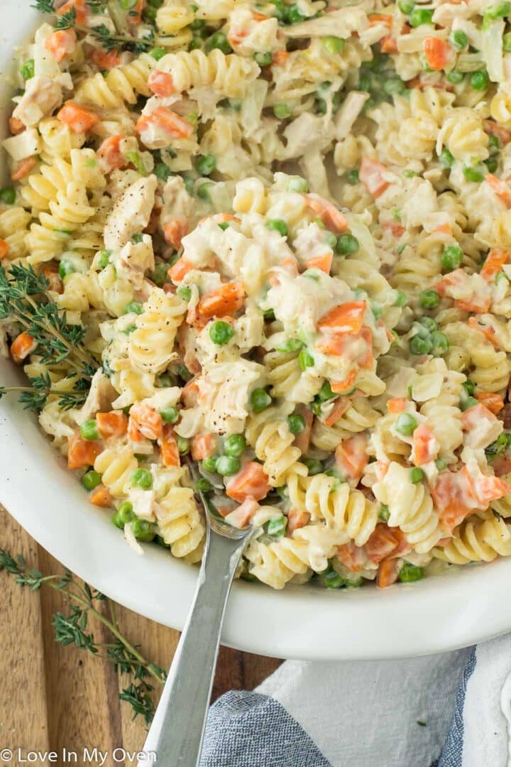 Chicken Pot Pie Pasta - Love In My Oven