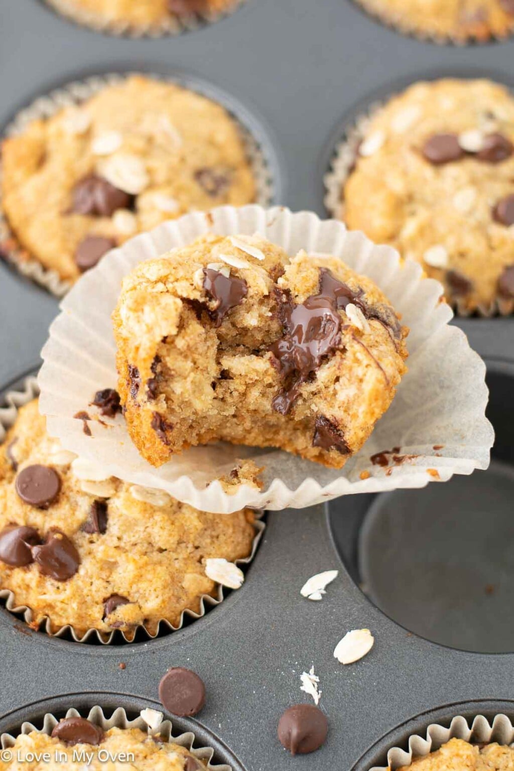 Oatmeal Chocolate Chip Muffins (No Refined Sugars) - Love In My Oven